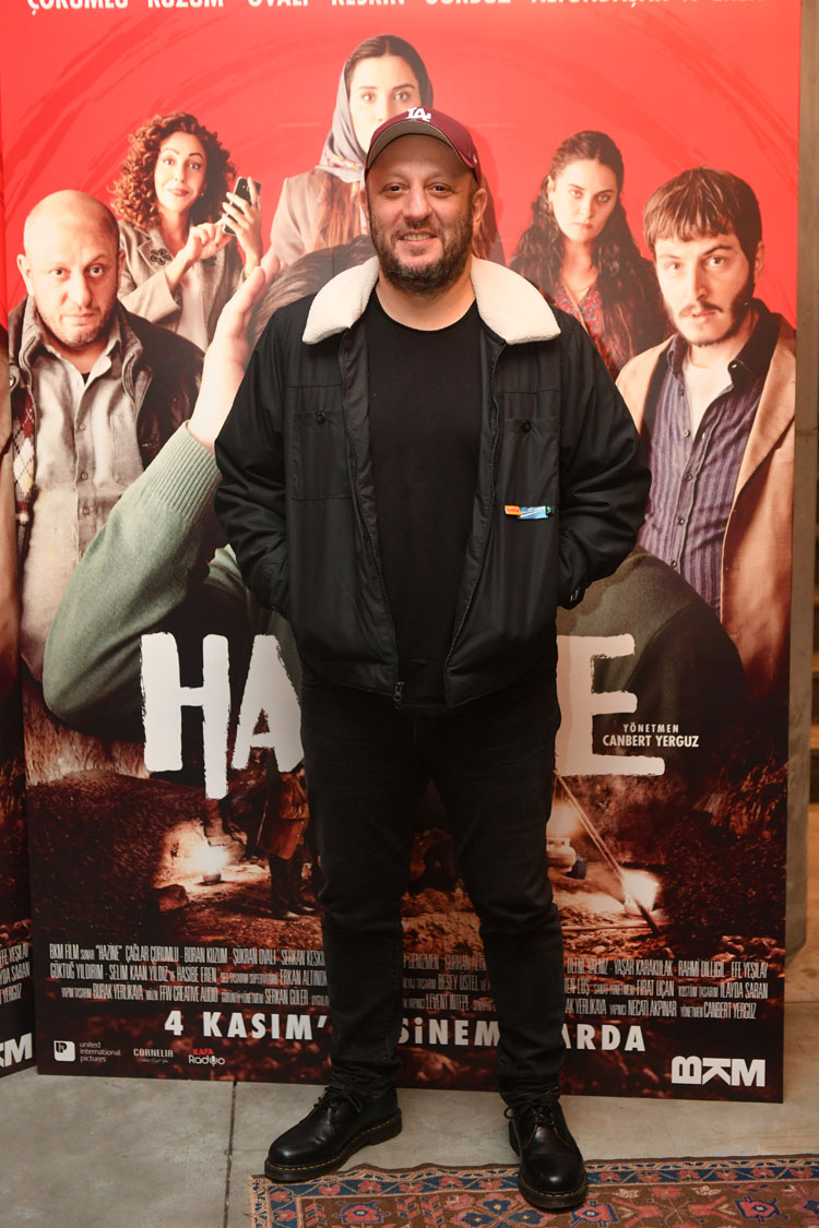 Hazine Filmi İlk Gösteriminde Ünlü İsimlerden Tam Not Aldı | KLASS Magazin