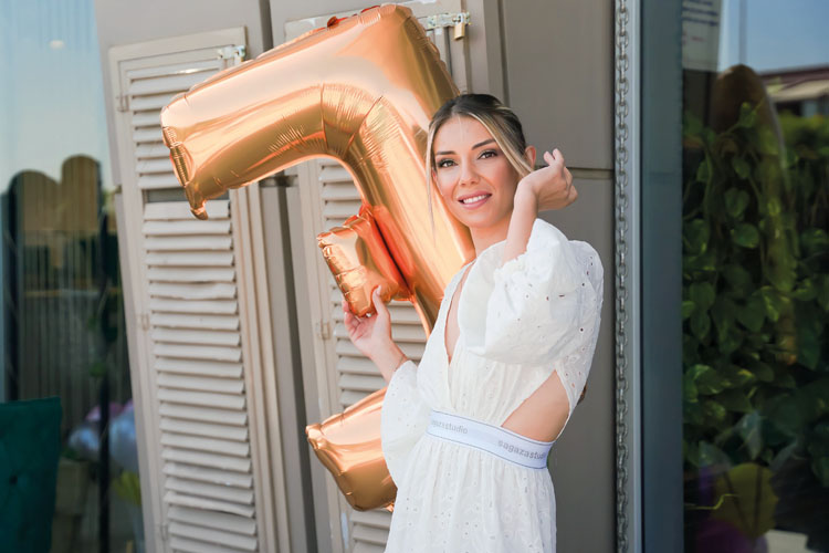 Eda Beyazıt: Üçüncü Yıla Özel Şık Davet | KLASS Magazin