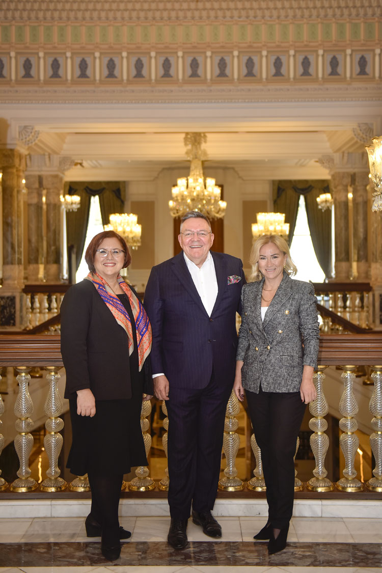 Ralph Radtke: Çırağan Palace Kempınskı Olarak, Otizmli Çocukların ...