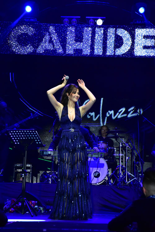 Lübnanlı Sanatçı Nancy Ajram Sesiyle Büyüledi | KLASS Magazin