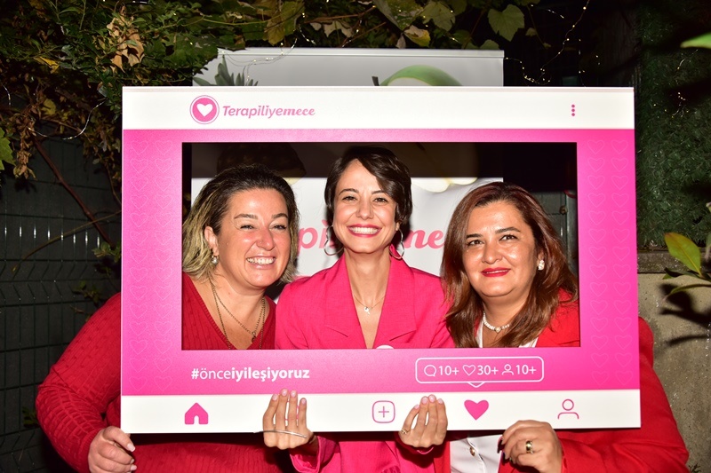 Ecem Bilgin Terapiliyemece Özel Bir Davetle Açıldı | KLASS Magazin