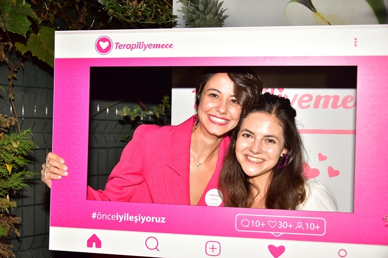 Ecem Bilgin Terapiliyemece Özel Bir Davetle Açıldı | KLASS Magazin