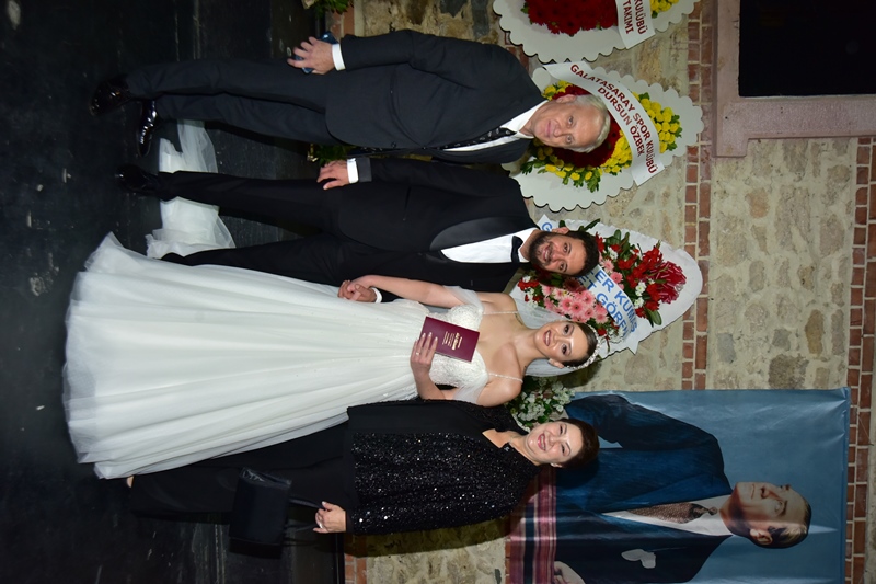 Parıl Erdem-Ergin Belli : Şık Bir Düğünle Dünyaevine Girdiler | KLASS ...